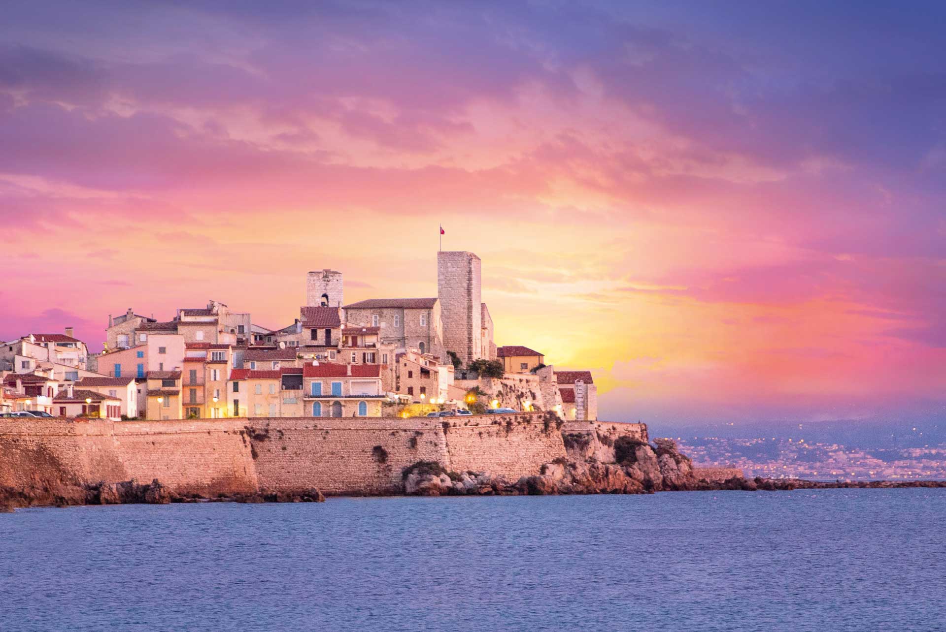 Antibes – Juan les Pins :: On a tous besoin d'Antibes Juan-les-Pins ...